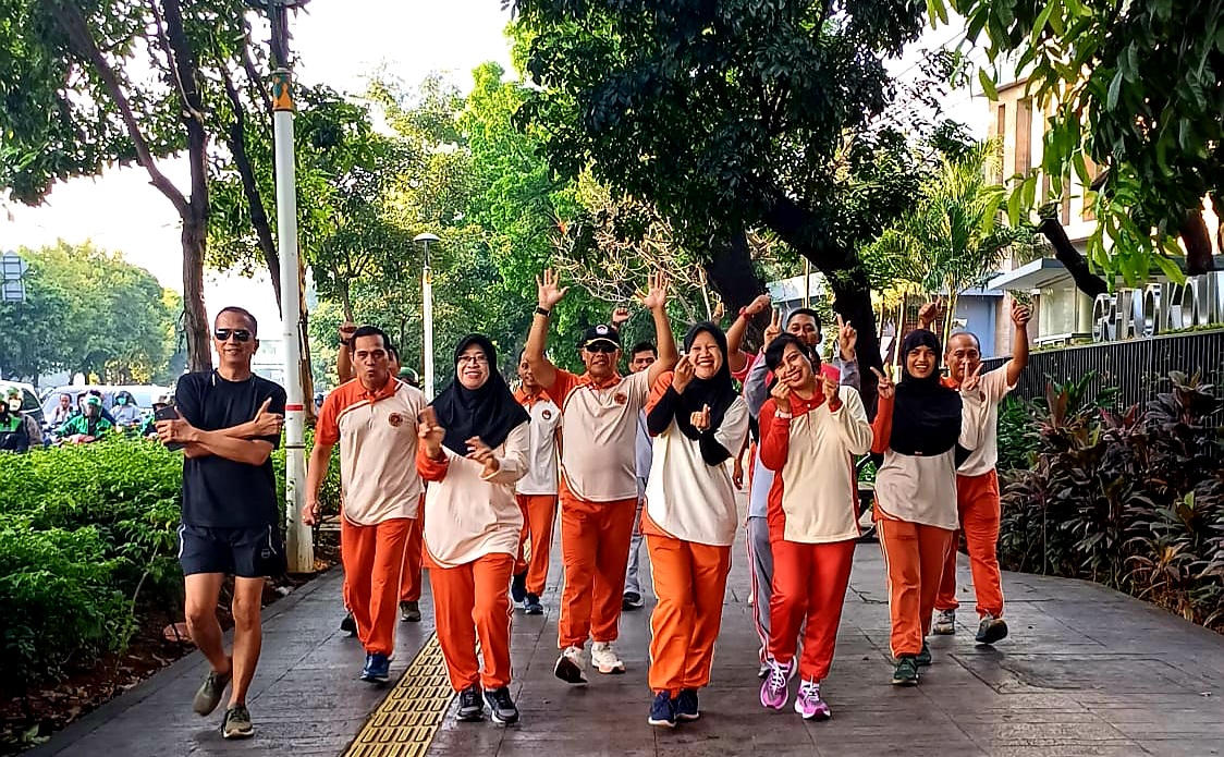 Inilah Cara LPPM Unhan RI Mendorong Kesehatan Melalui Jalan Sehat