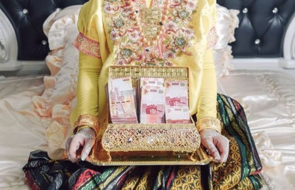 Sejarah Tradisi Uang Panai: Simbol Martabat dan Budaya Bugis-Makassar!